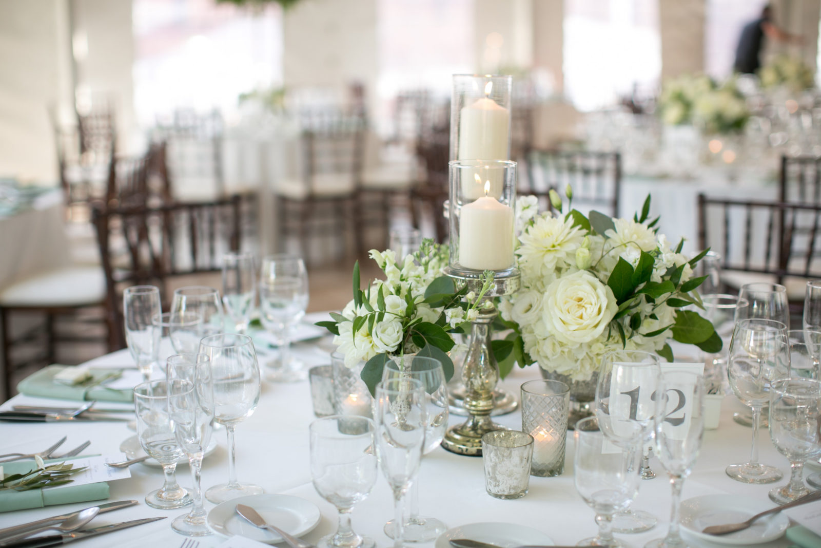 Centerpiece Styles for your Wedding - Event Design 101 - Life In Bloom
